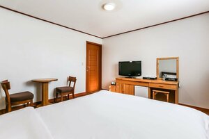 Huesik Hotel Sydney (Jeju Special Self-Governing Province, Jeju), otel  Chjechju'dan