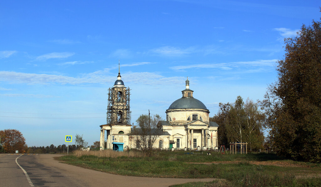 Mezarlıklar кладбище церкви Сергия Радонежского, Yaroslavskaya oblastı, foto