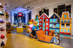 The Lego® Store Amsterdam (Kalverstraat No:57, Amsterdam), çocuk oyunları ve oyuncakları  Amsterdam'dan