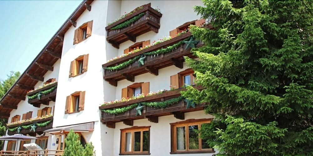 Otel Hotel Lares, Trentino‑Alto Adige, foto