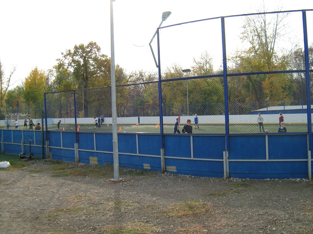 Spor alanı Футбольное поле, Samara, foto