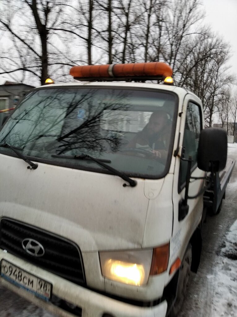 Yediemin otoparkları Traffic police station of the Admiralteisky district, Impoundment Lot, Saint‑Petersburg, foto