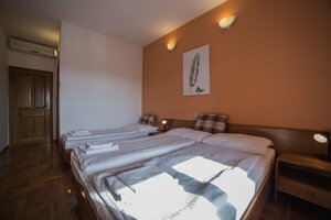 Pansion Valbruna (Istria County, Rovinj), otel  Rovinj'den
