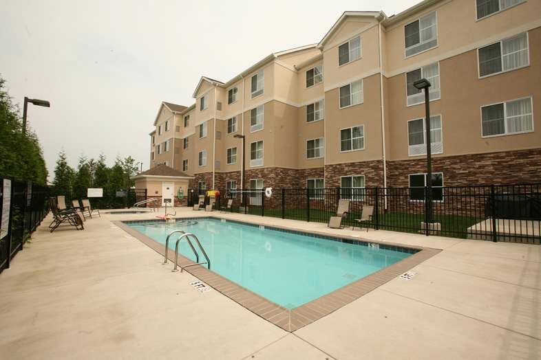 Otel Homewood Suites by Hilton Louisville-East, Louisville, foto