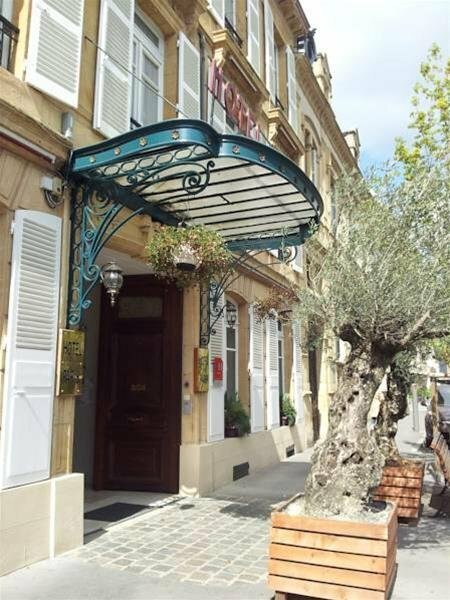 Otel Hotel de Paris, Charleville‑Mézières, foto