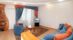Luxury Apartments Dnipropetrovsk (улица Князя Ярослава Мудрого No:20), kısa süreli konaklama  Dnepropetrovsk'tan