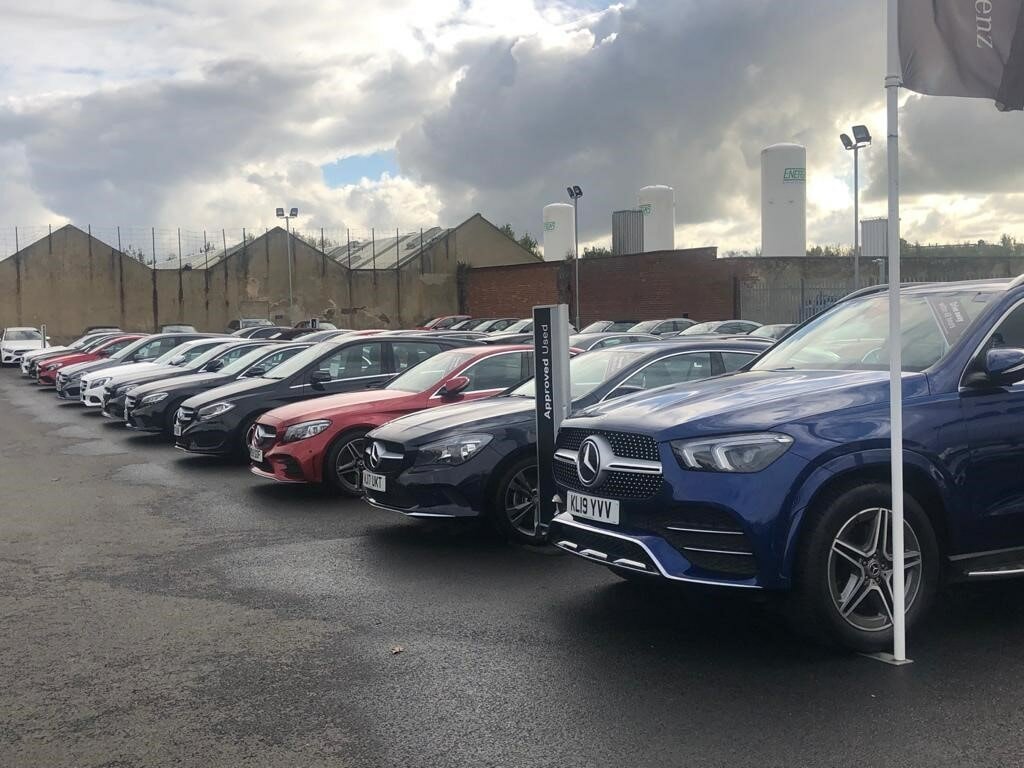 Otomobil satış galerileri Mercedes-Benz of Bradford, Bradford, foto