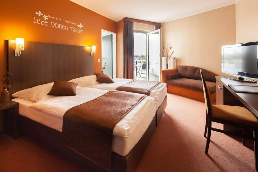 Otel Hotel Mondial, Langenfeld, foto