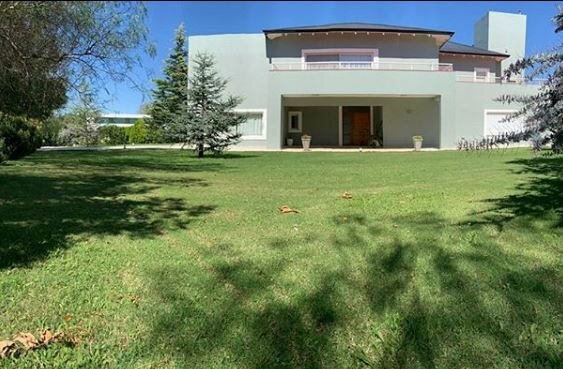 Emlak ofisi Domus Propiedades, Cordoba, foto