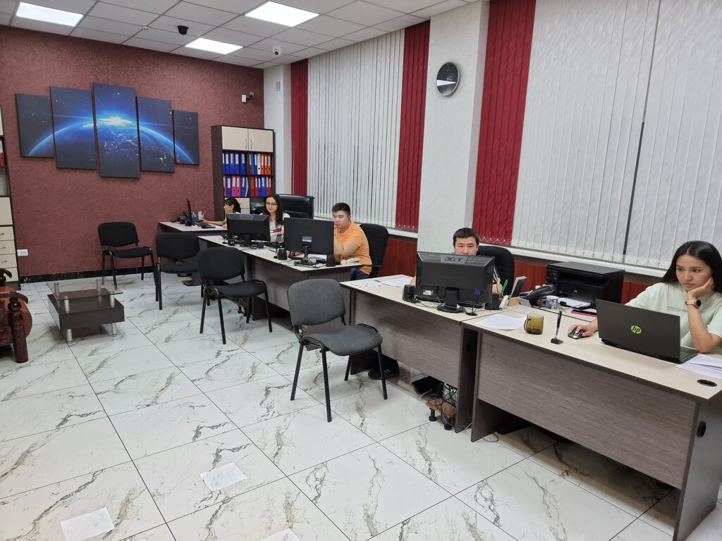 Yönetim ofisi Tsentr GPS Navigatsii, Astana, foto