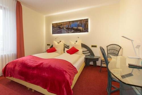 Otel Landgasthof Tönnes, Kuzey Ren‑Vestfalya, foto