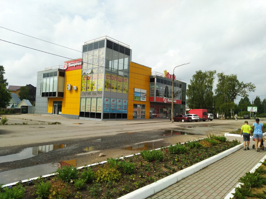 Alışveriş merkezleri Южок, Vologodskaya oblastı, foto