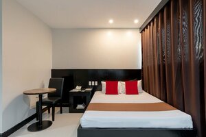 Check Inn Pension Arcade (Central Visayas, Negros Oriental, Dumaguete, Dr. V. Locsin Street), otel  Dumaguete'den
