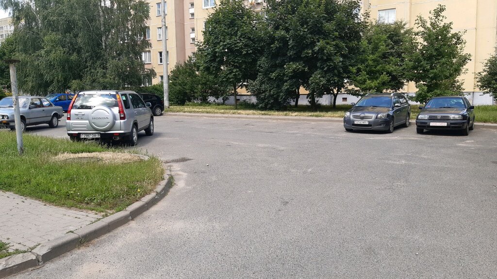 Otoparklar Parking lot, Minsk, foto