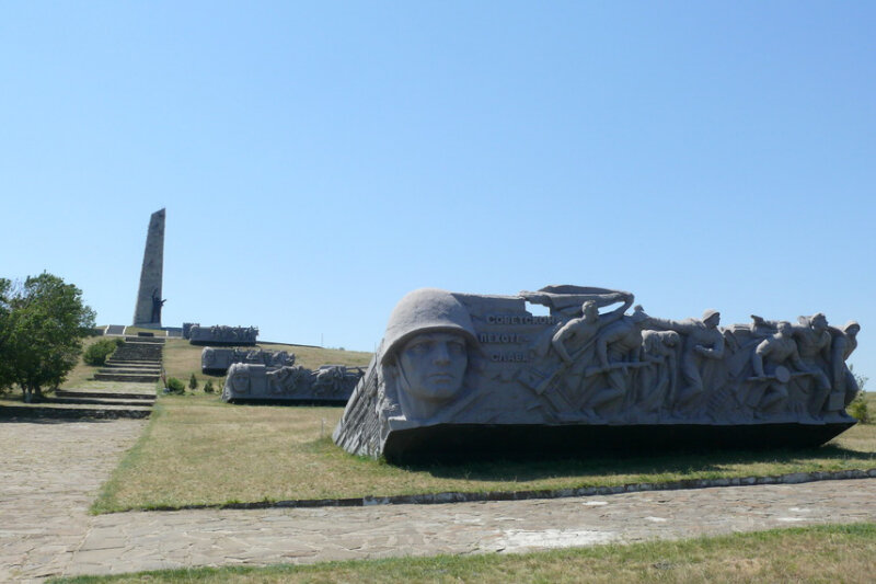 Anıt, heykel Мемориальный комплекс Саур-Могила, Donetsk Bölgesi, foto