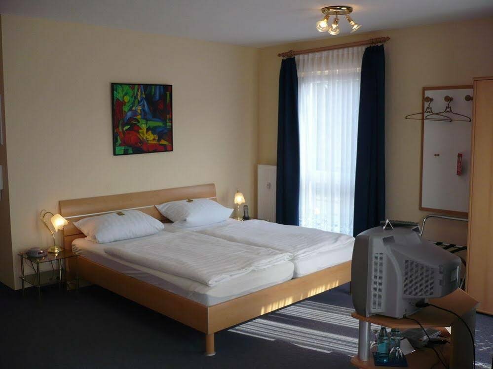 Otel Fricks Hotel & Restaurant, Langenhagen, foto