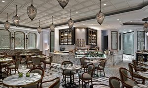 The Ritz-Carlton Café (Macau SAR China, Cotai, Estrada da Baía da Nossa Senhora da Esperança, Galaxy Macau™), kafe  Macau'dan