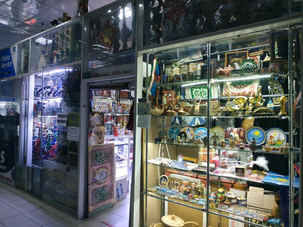Hediyelik eşya mağazaları Souvenir boutique 022, Astana, foto