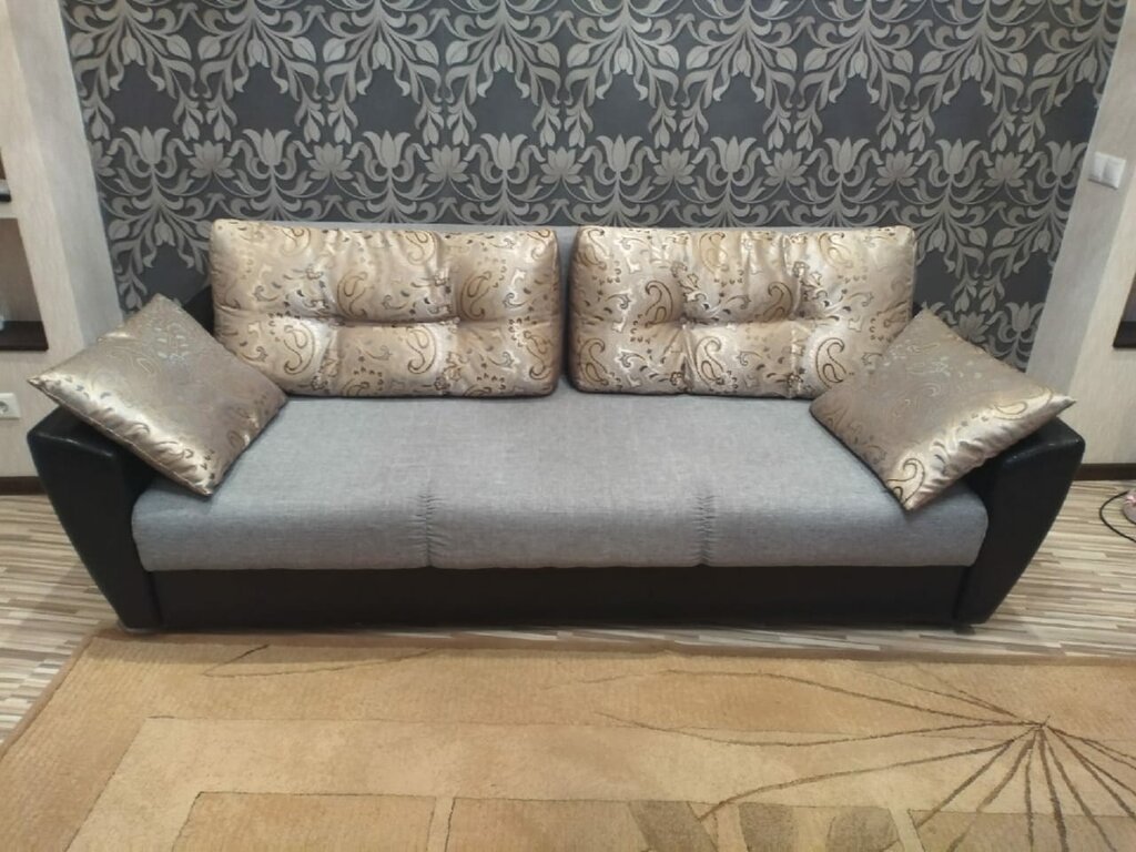 Oto döşeme Repair workshop, Krasnoturyinsk, foto