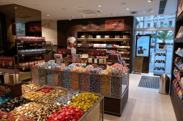 Kuruyemiş, atıştırmalık, kuru meyve Lindt Boutique Essen, Essen, foto