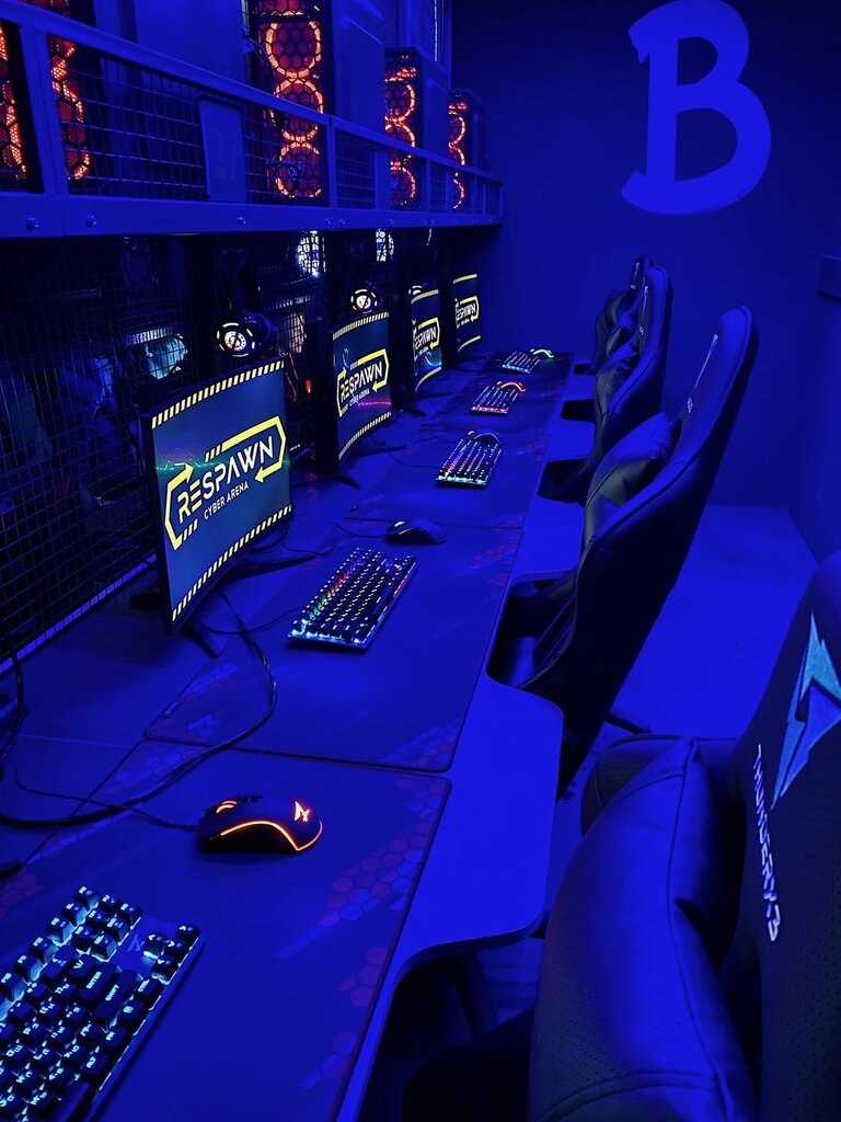 Siberspor Respawn Cyber Arena, Sevastopol, foto