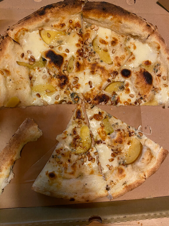 Pizzacılar Bitcoin Pizza, Saint‑Petersburg, foto