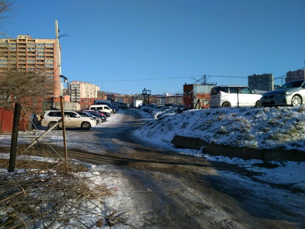 Otoparklar Avtostoyanka Bars-Treyding, Vladivostok, foto