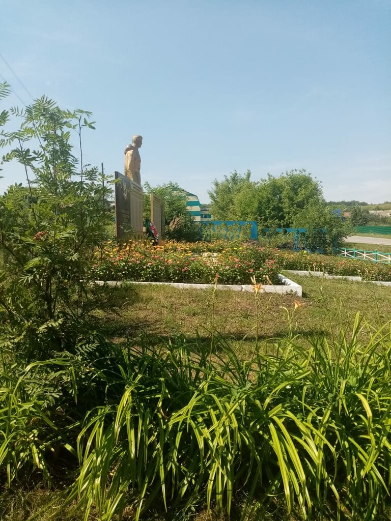 Anıt, heykel Неизвестный солдат, Tataristan, foto