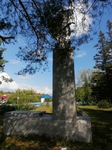Мемориал славы погибшим в годы ВОВ (Omsk Region, Nizhneomskiy rayon, selo Khortitsy), anıt, heykel  Omskaya oblastından