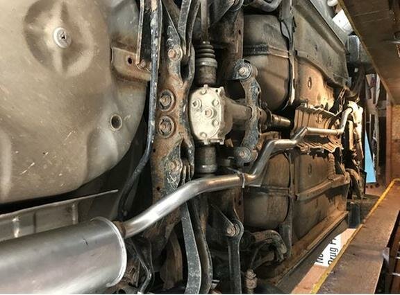 Kaynak işleri Lee Muffler and Exhaust, Batı Virginia Eyaleti, foto