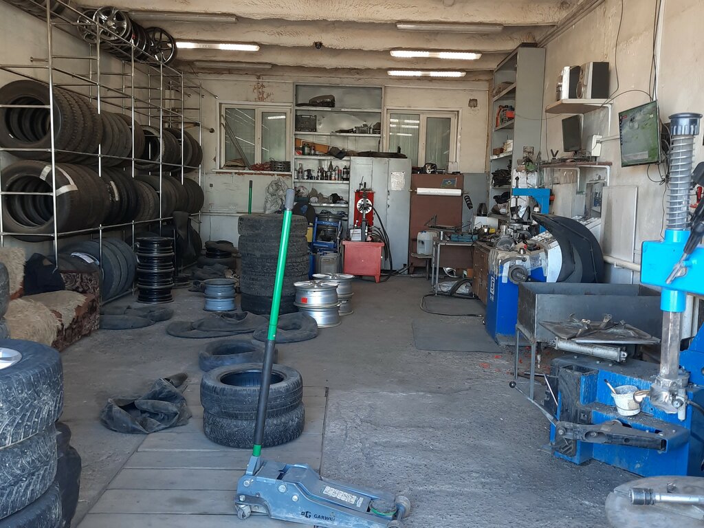 Oto lastik tamiri Шиномонтаж на Якурнова, Ulyanovsk, foto