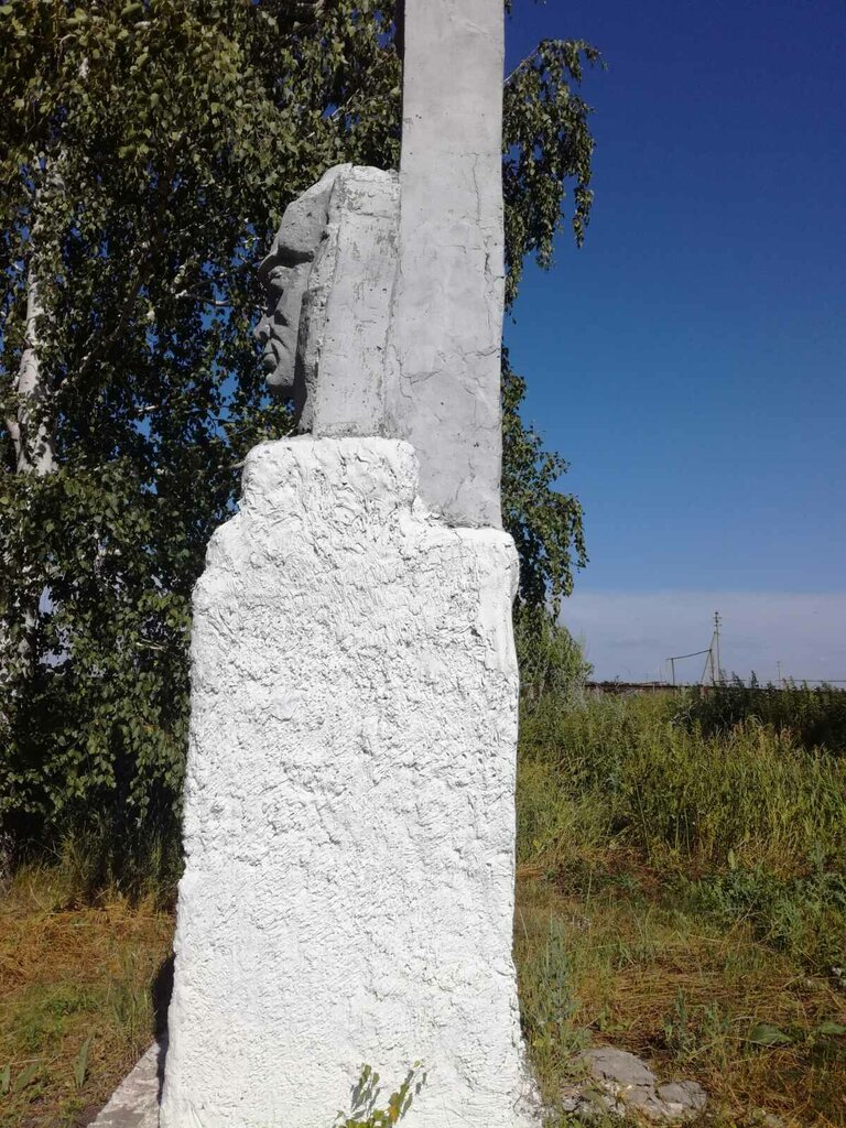 Anıt, heykel А.М. Бабушкин, Saratovskaya oblastı, foto