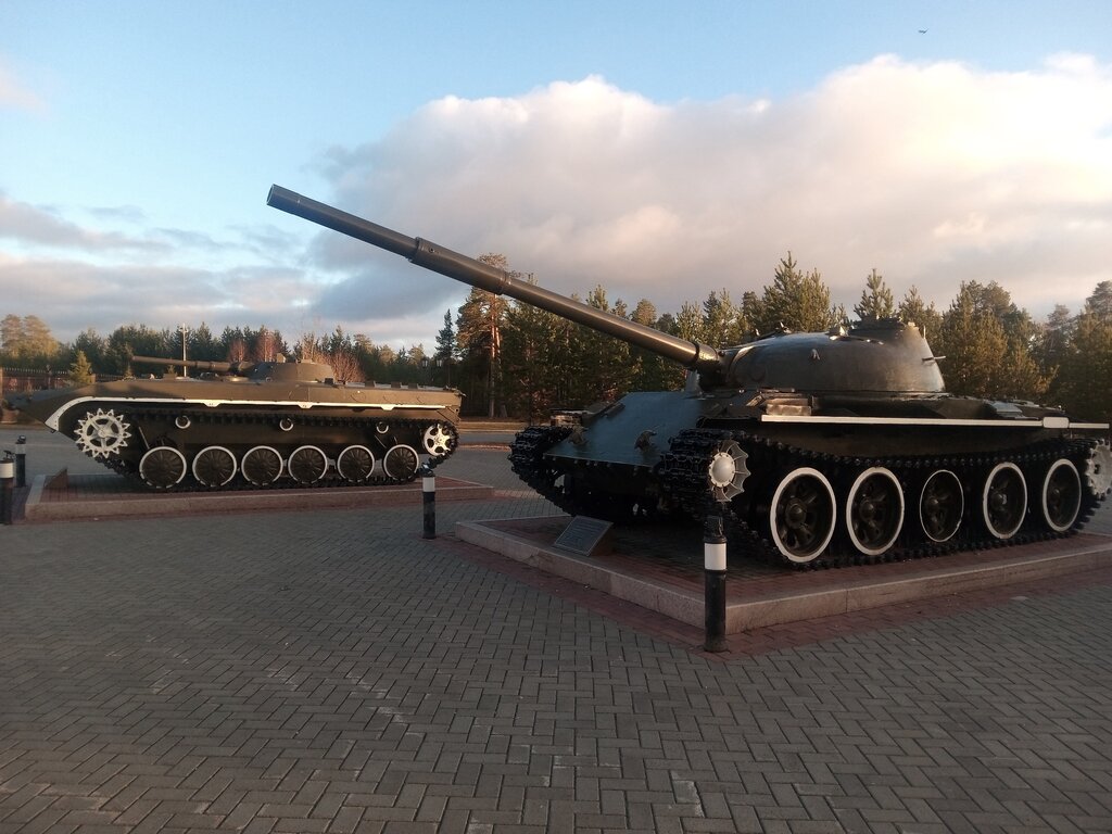 Teknoloji anıtı Танк Т-62, Kogalym, foto