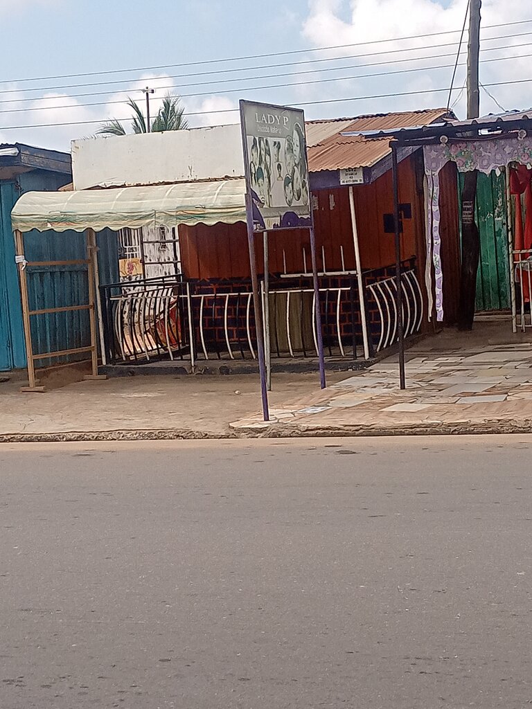 Güzellik salonu Lady P, Dünya, foto