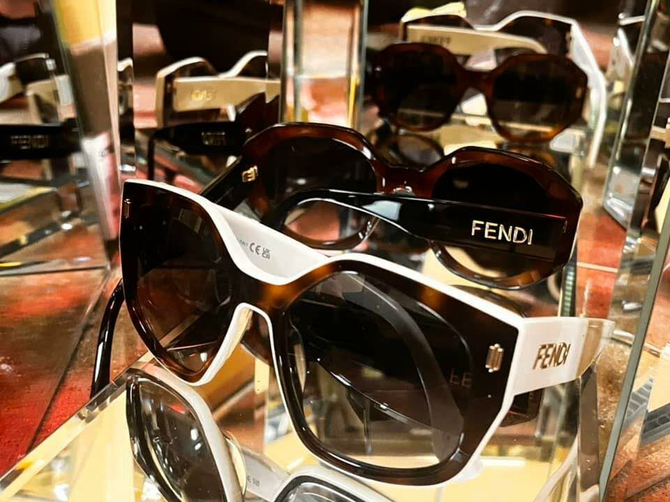 Giyim mağazası Christopher Optical, Franklin, foto