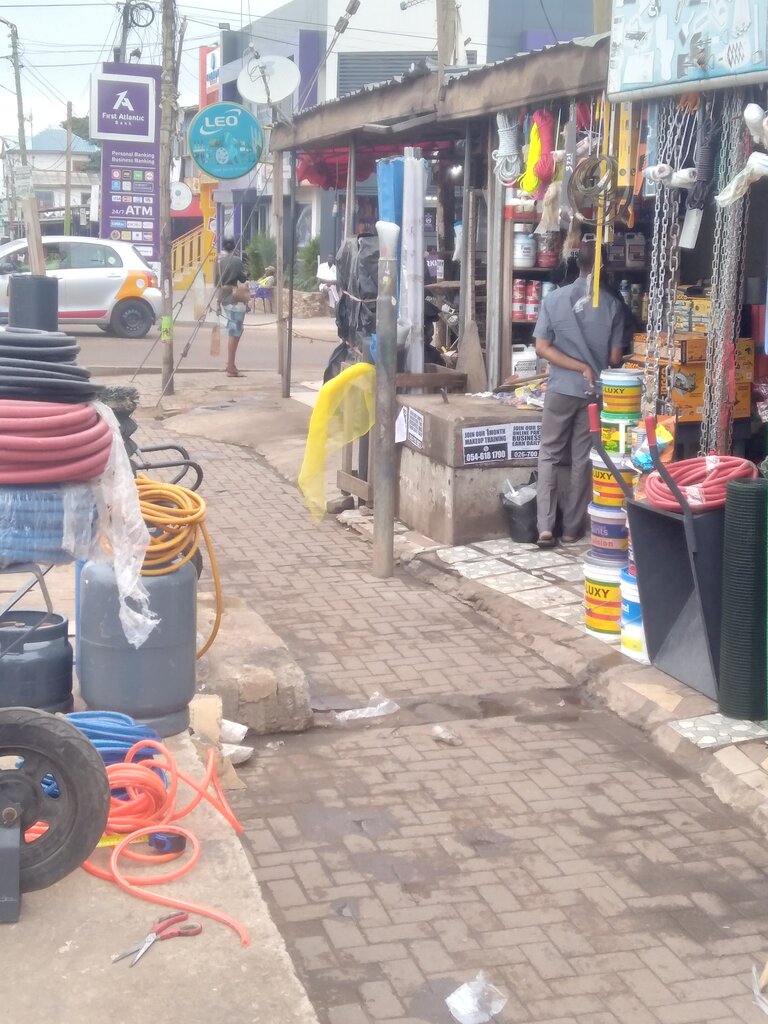 Otomobil yedek parçaları Leo, Dünya, foto