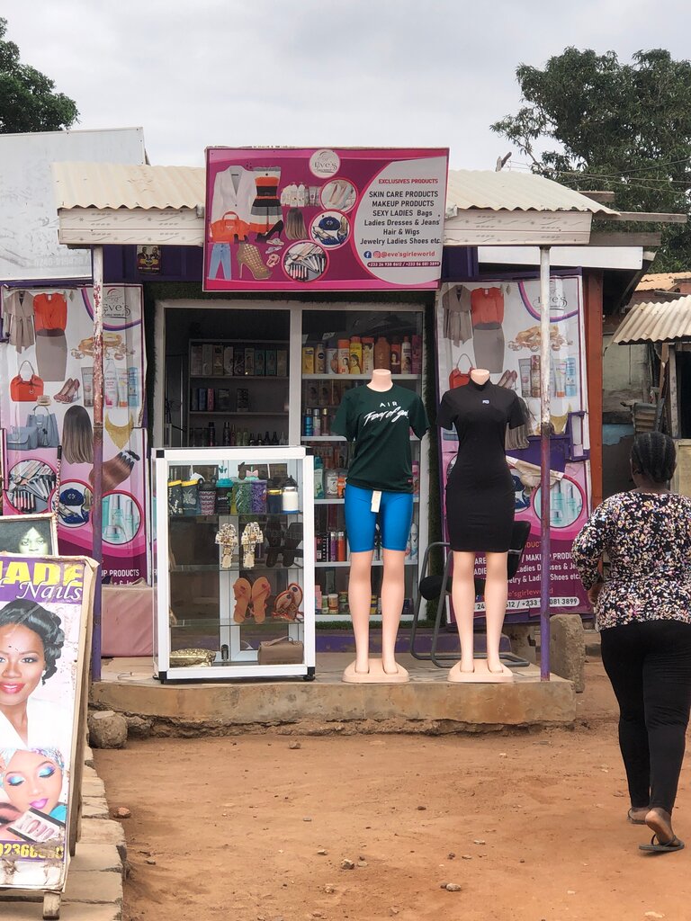 Kozmetik ve parfümeri mağazaları Eve’s Girle World, Dünya, foto