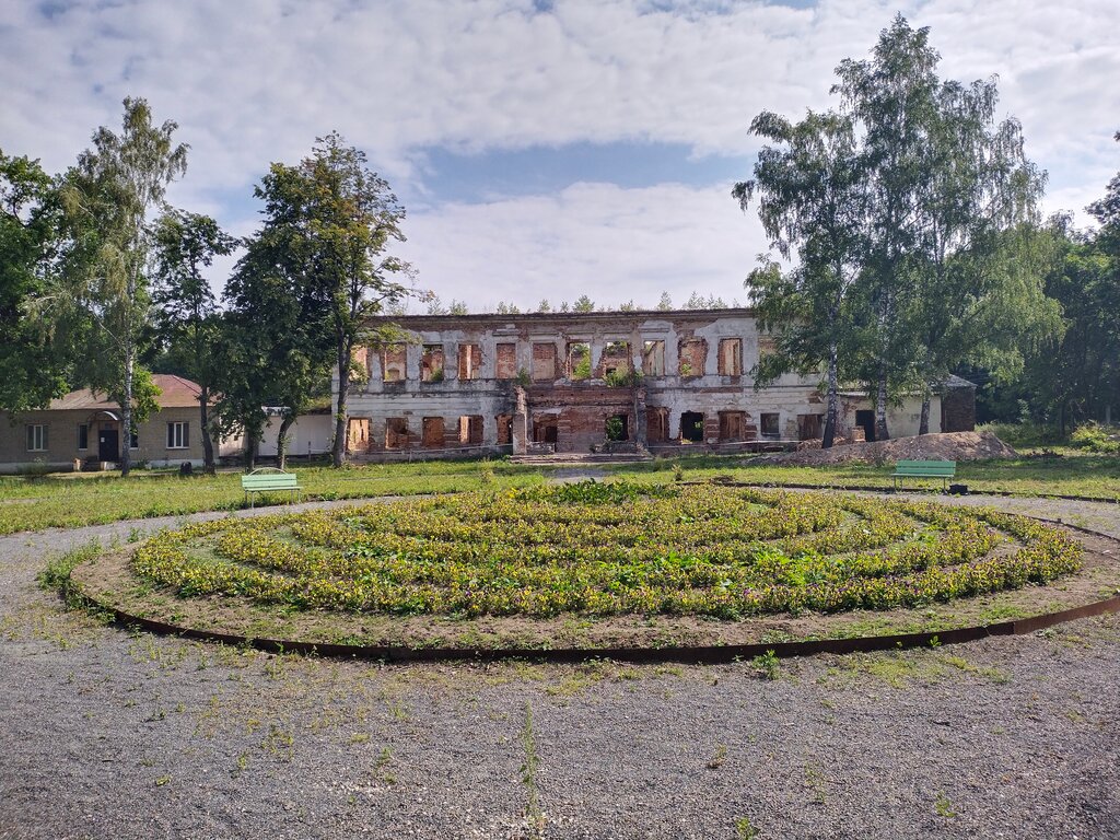 Turistik yerler Hartung-Pushkina Manor, Tulskaya oblastı, foto