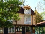 Platan (Agrba Street No:21/2), otel  Pitsunda'dan