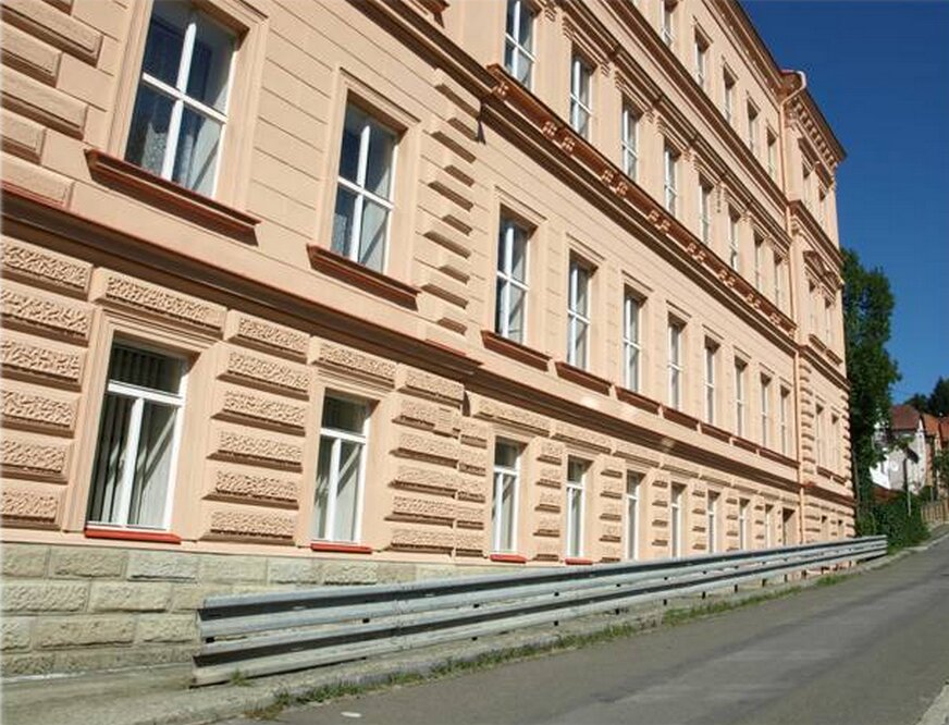 i̇lkokul Základní umělecká škola Vsetín, Vsetin, foto