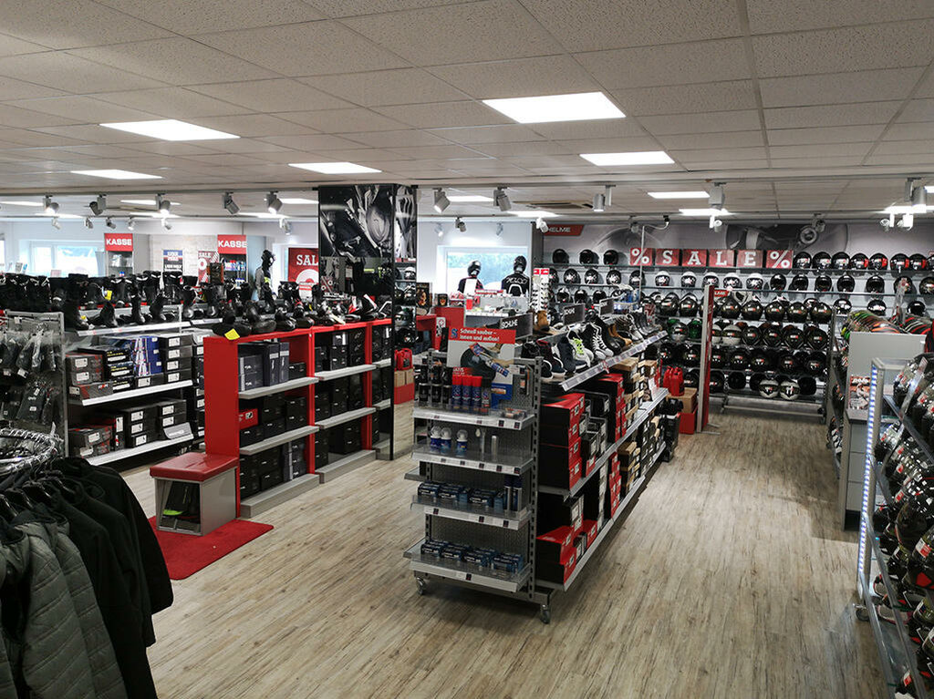 Motosiklet yedek parçaları Polo Motorrad Store Rosenheim, Rosenheim, foto