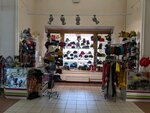 Headwear store (Nevskiy Avenue No:35В), şapka satan mağazalar  Saint‑Petersburg'dan