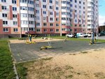Спортплощадка (Brest, Maskowski District, Pawdniovy Ushod Microdistrict, Pawdniova-Ushodni Microdistrict № 4), spor alanı  Brest'ten
