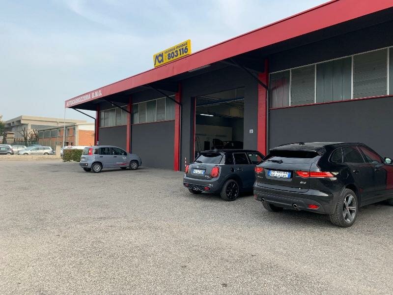 Çekici hizmeti Autocarrozzeria B. M. G. - VIA Frank, Rovigo, foto