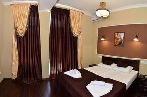 Horeezontal (Цветочная улица No:98, село Береговое), otel  Kırım Cumhuriyeti'nden