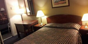 Cache Creek Inn (British Columbia, Cache Creek), otel  Britanya Kolumbiyası'ndan