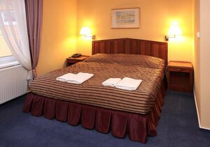 Hotel Prajer (Jihočeský kraj, Tabor, ČSLA), otel  Vodnany'den