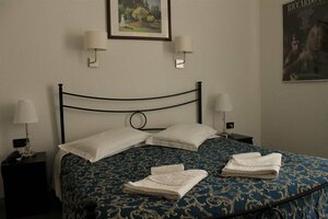 Hotel Centrale Trieste (Via Amilcare Ponchielli No:1, Trieste), otel  Trieste'den