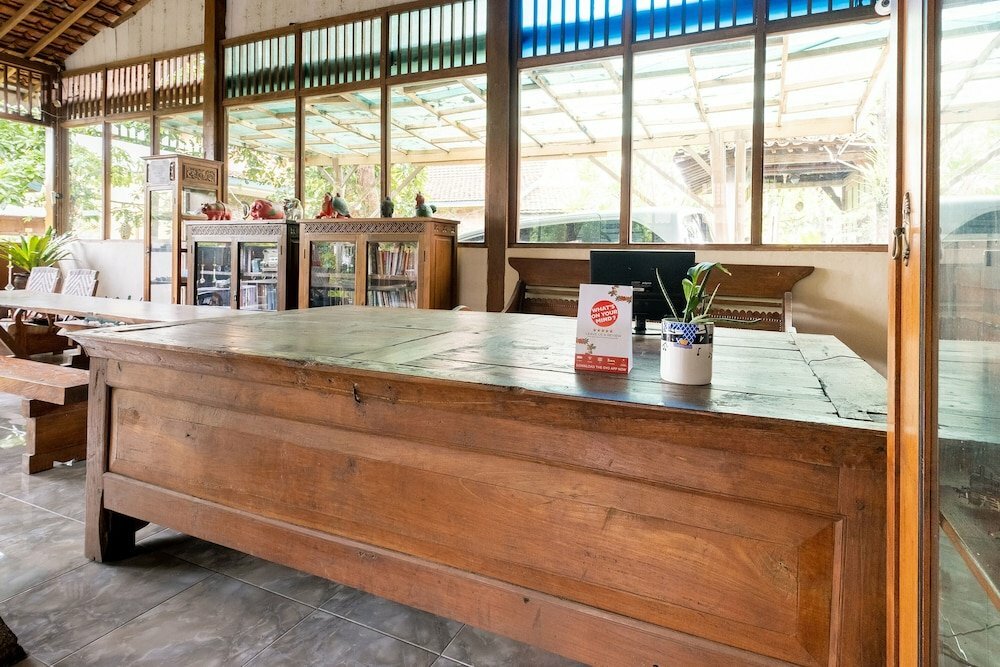 Otel Oyo 2168 Mettaloka Guesthouse, , foto