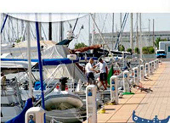 Tekne, kayık, yat Marina Sant'Andrea Cantiere Nautico, Friuli‑Venezia Giulia, foto